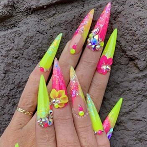 La Vogue Nails & Spa | For Your Youthful Look & Beautiful Nails!